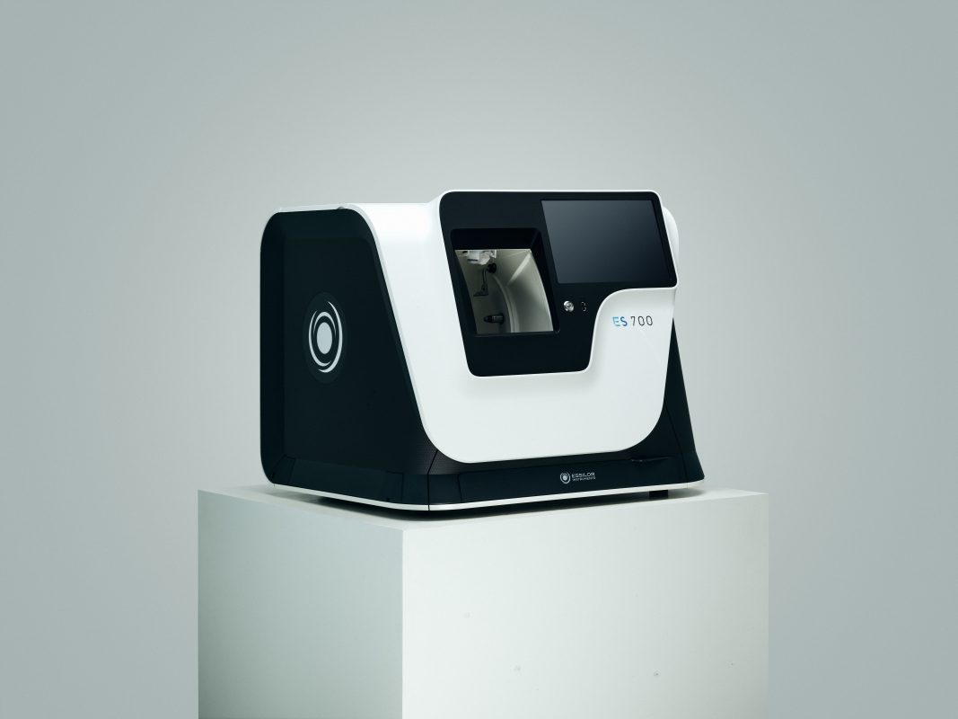 ES 700 - Essilor Instruments