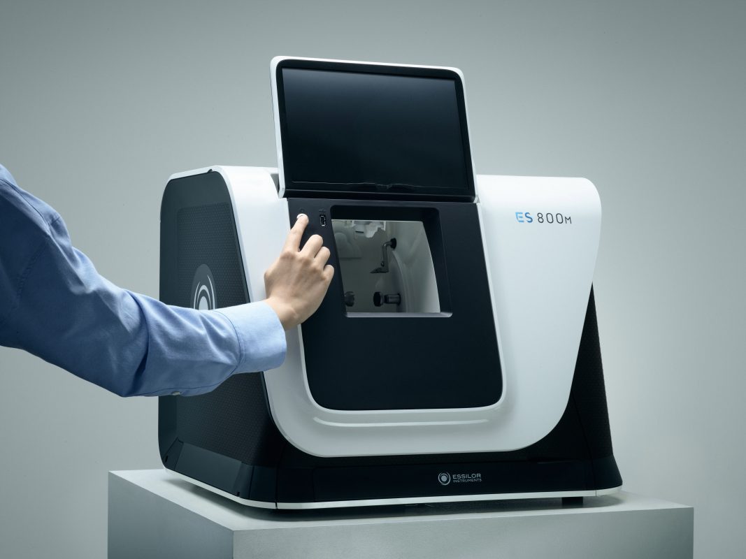 ES 800 - Essilor Instruments
